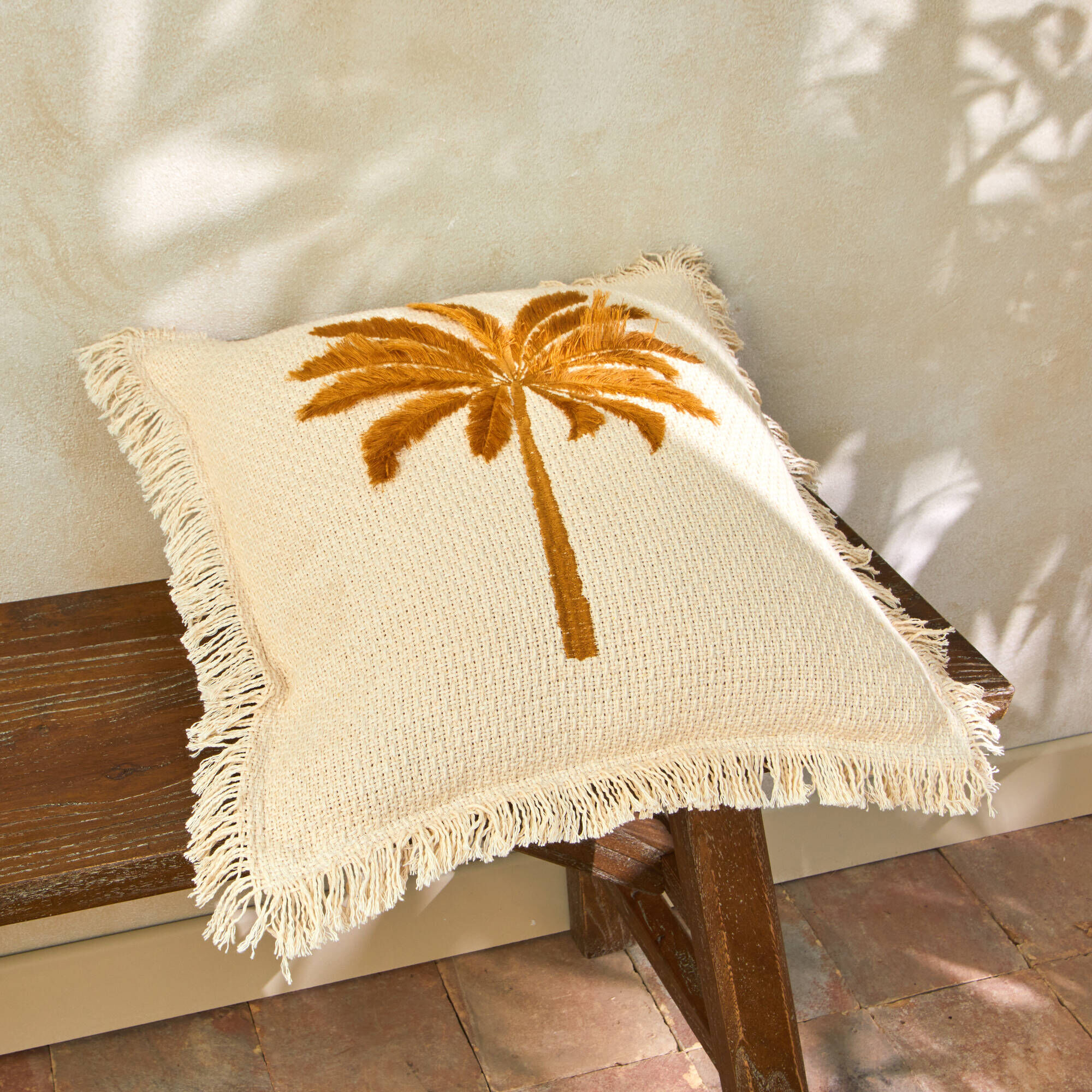 Coussin brodé palmier, naturel | Blancheporte